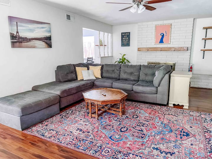 Bungalow W/ Baby Nursery By Fresno Airport - Fresno, CA