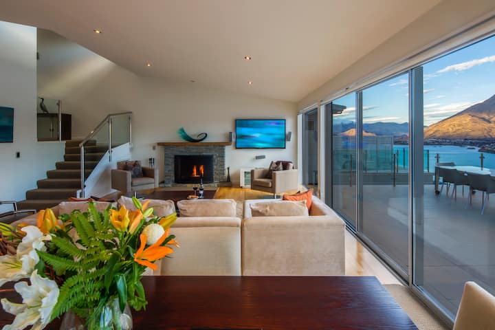 Mountain & Lake Views With Spa - Queenstown