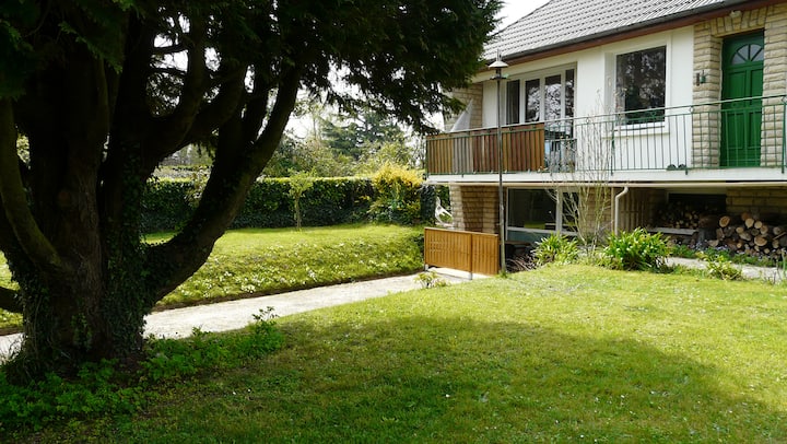 Meublé De Tourisme  De Plain-pied - Valognes