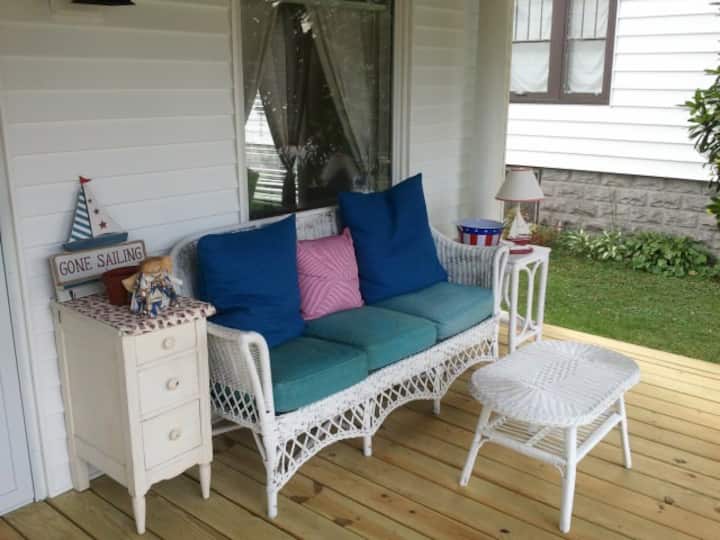 Alpha House On Chautauqua Lake - Chautauqua, NY