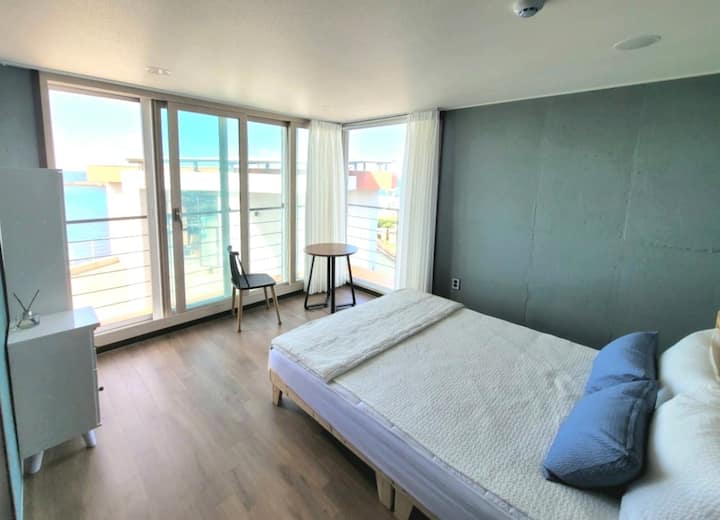 평대아라스테이 나동 402호 - South Korea