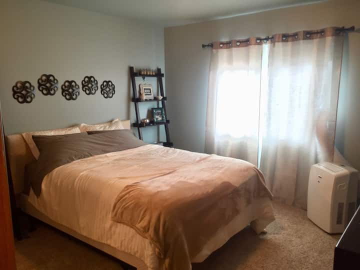 Cozy Midtown Condo - Anchorage, AK