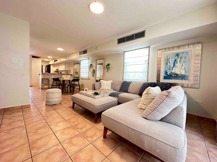 Luxury Ocean Villa Steps From The Beach - Dorado