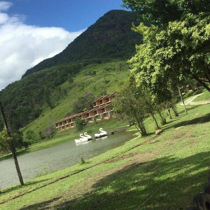 Pousada Rural Para 4 Pessoas, Com Vista Para  Lago - Palhoça