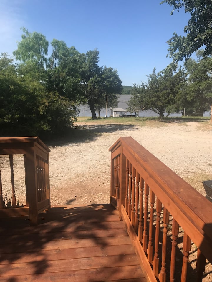Oak Beach Resort Cabin 2 - Lake Brownwood, TX