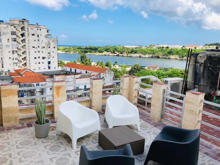 Ocean View Penthouse - Cuba