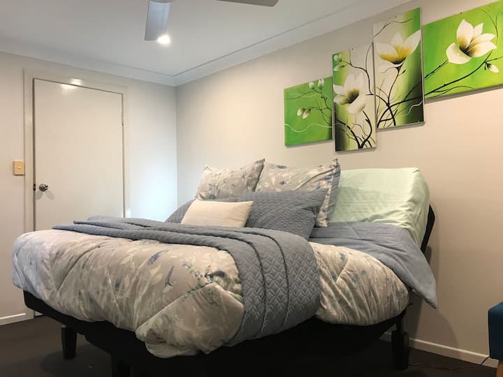 Luxury 2 Rooms En-suite Close To King Beach - Sunshine Coast Queensland, Australia