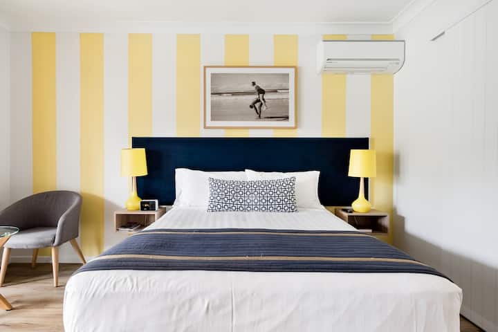 Rest Up And Recharge At A Vintage-inspired Coastal - Gold Coast