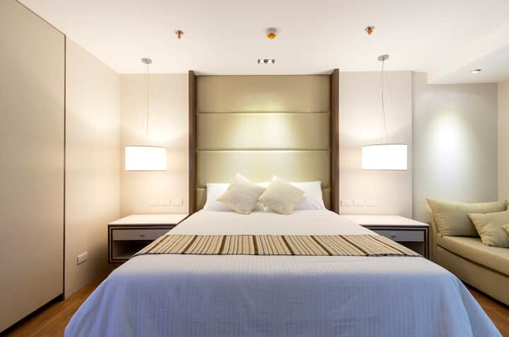 Hotel Ambiance 32sqm Unit In Quezon City - Cuba