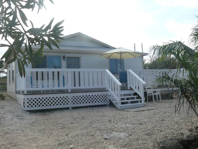 Canuck Palms Vacation Home - Bungalows for Rent in Mount Thompson ...