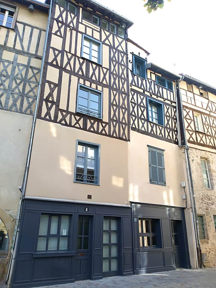 Appart Face Au Mail Studio2, Au Coeur De La Cité - Limoges