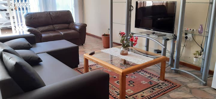 Zobys Symphony Of Stays. Welcome To Home Feeling - Centurion