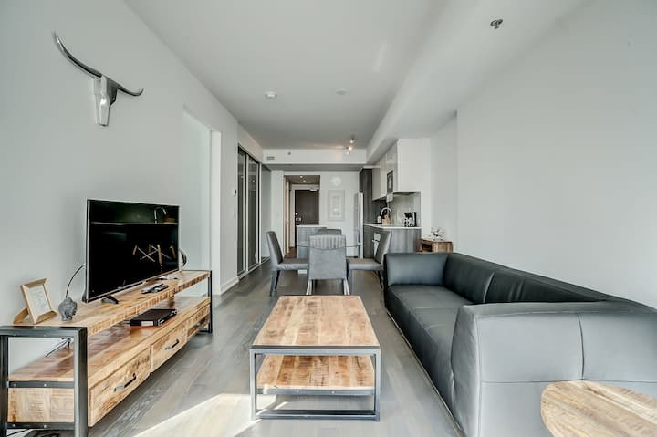Downtown 2br Gem With Balcony And Skyline Views - Ottawa