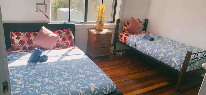 Ac Room, X 3 Adults, Fairfield Cbd 2165 Sydney Nsw - Fairfield