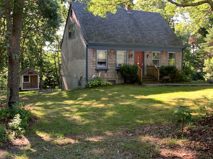 In-law Apartment W Private Entrance - Old Silver Beach, MA