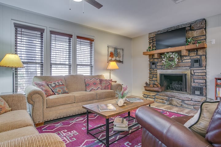 Ride Out Inn #2 Cozy 2 Br Woodsy Cabin On Back 40 - Bella Vista, AR