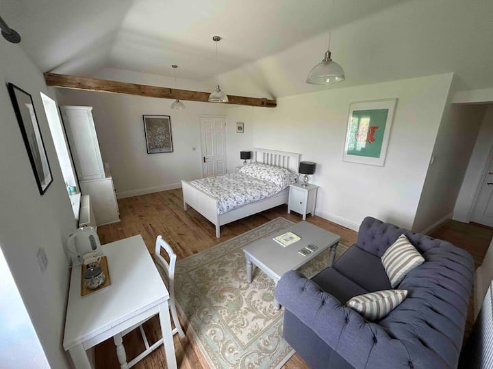 Cosy Private Room In Picturesque Country House - West Mersea