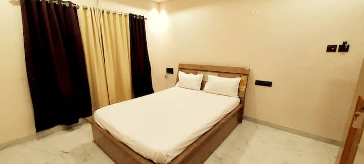 Executive Suit Double Bed (Ac) - Shirdi