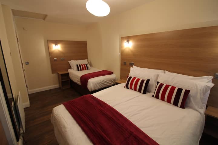 Salisbury Central City Apartment -