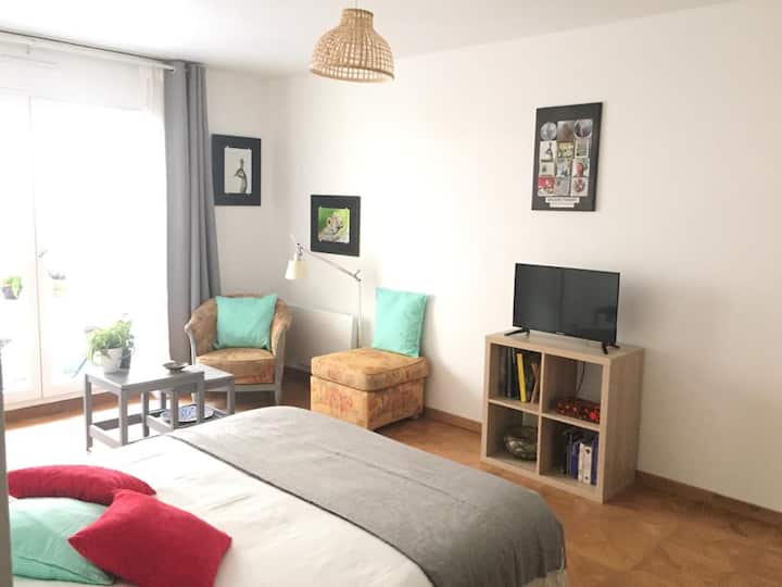 Studio Centre-ville Accès Direct Paris - Puteaux