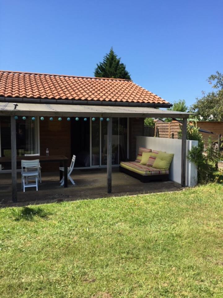 Petite Maison Avec Jardin - Saubion
