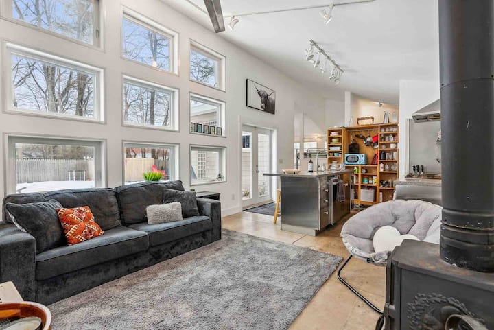 Stylish, High End, Close To Bowdoin & Town - Brunswick, ME