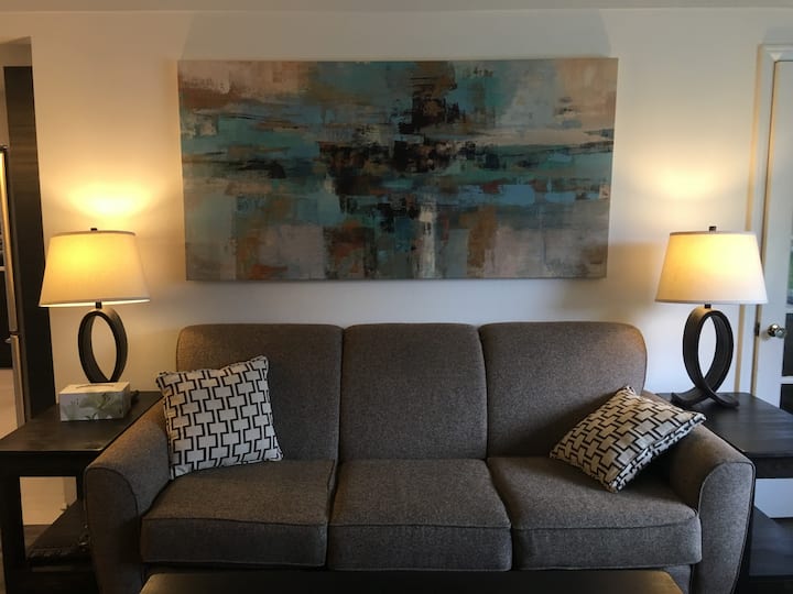 Comfy 3-bedroom Home With Modern Upgrades - London, Ontario