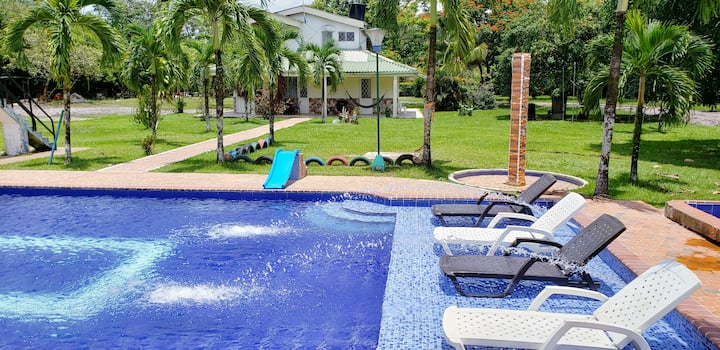Fincacpiscina, Kiosco,canchas, Juego Villavicencio - Villavicencio