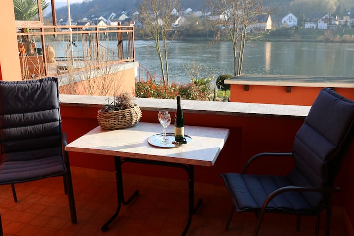Erste Reihe Moselblick Mit Großem Balkon (48 M²) - Enkirch