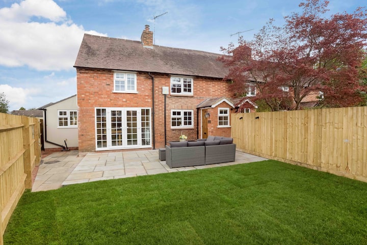 Wellington Cottage. A Cheerful Place To Stay. - Stratford-upon-Avon