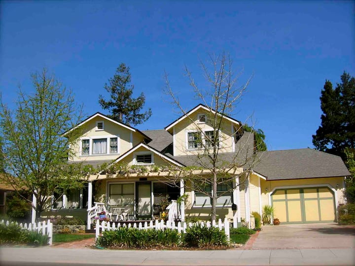 Private Artistic Studio Palo Alto Farmhouse - Palo Alto, CA
