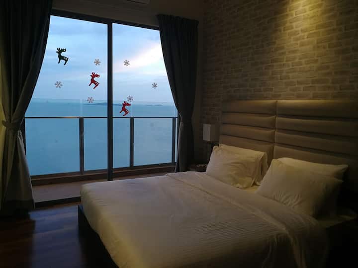 Silverscape Luxury Residences Sea View - Malaysia