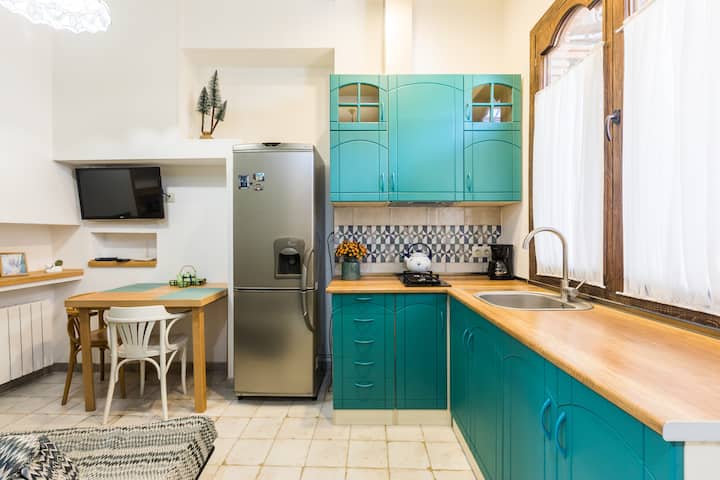 Designer Apartment In Old Tbilisi Next To Fabrika - Tbilisi