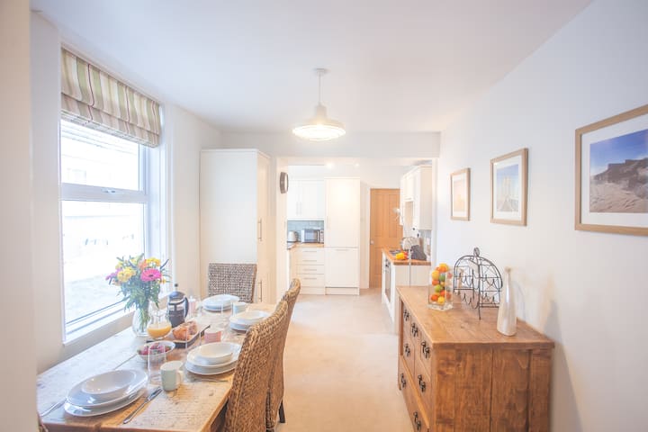 Lower Deck - St Ives