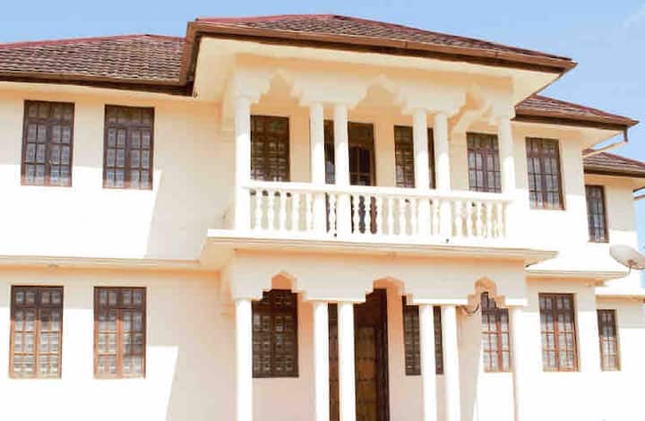 Sulkhan Serviced Apartments
Single Room 3# - Zanzibar Archipelago