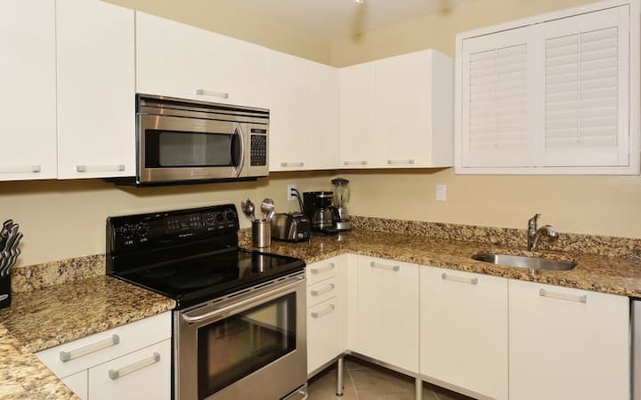 Great Location - Sarasota, FL