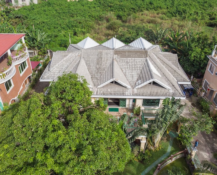 Tropical Vacation Villa W Garden Near Cebu Airport - Lapu-Lapu City