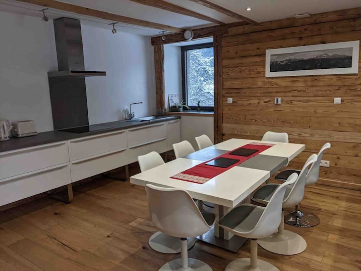 4 Bedroom Apartment With Hot Tub Near Morzine - Morzine