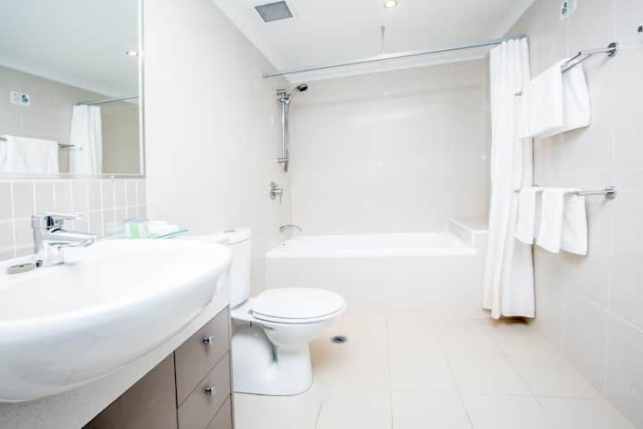 1 Bedroom Self-contained Apartment - Brisbane