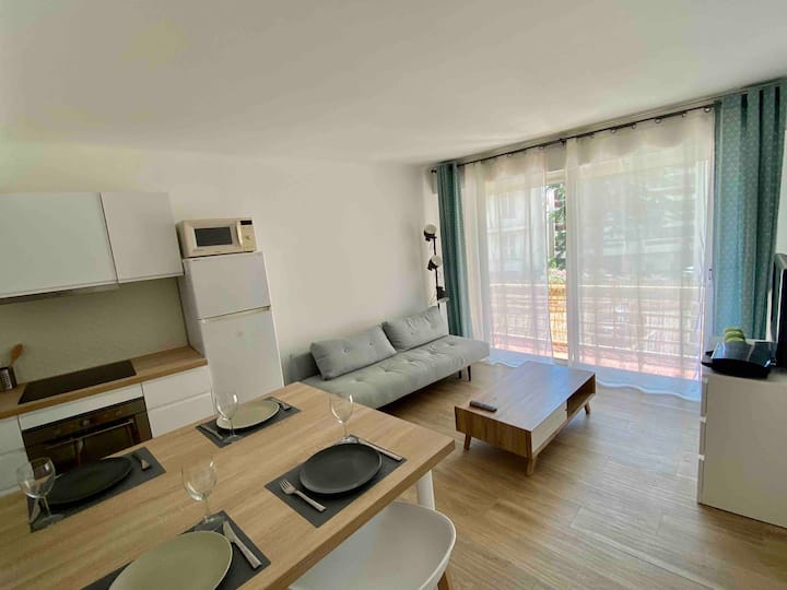 Magnifique T2, Au Cœur De Juan, à 5 Min Des Plages - Antibes