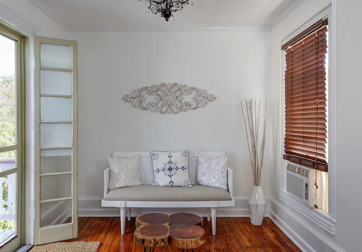 Velvet Rose - The Cottages At The Ashley Rose - Cape May, NJ