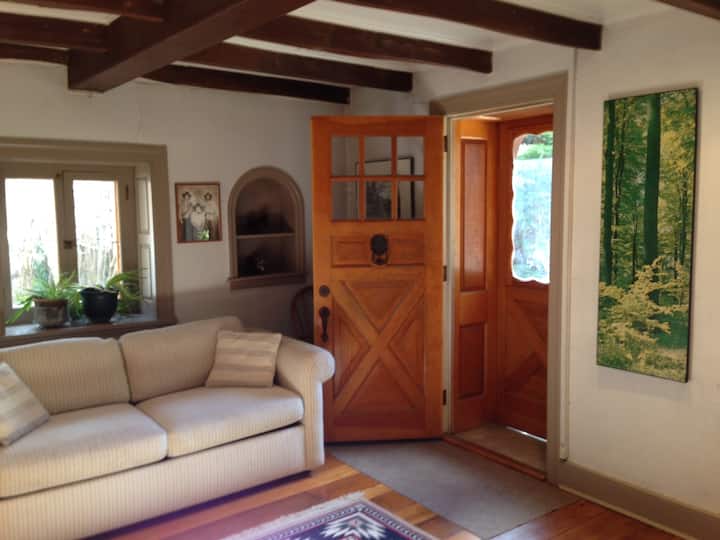 Cozy Country Stone Cottage In Beautiful Setting - Folino Estate, Kutztown