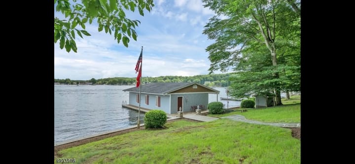 Exquisit Lake Front House On Lake Hopatcong - Sparta Township, NJ