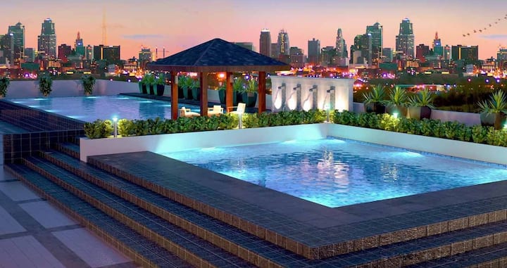 1br Superb Balcony View - Smart Tv/wi-fi - Manila