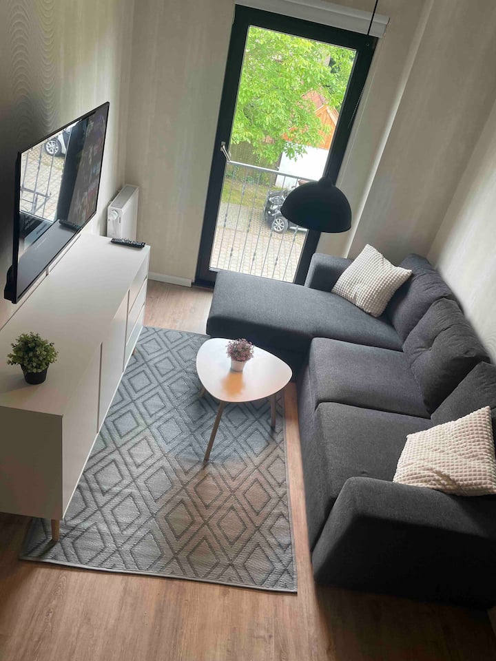 Große 2 -Etagen -Wohnung Mit 4 Schlafzimmern - Ludwigsfelde