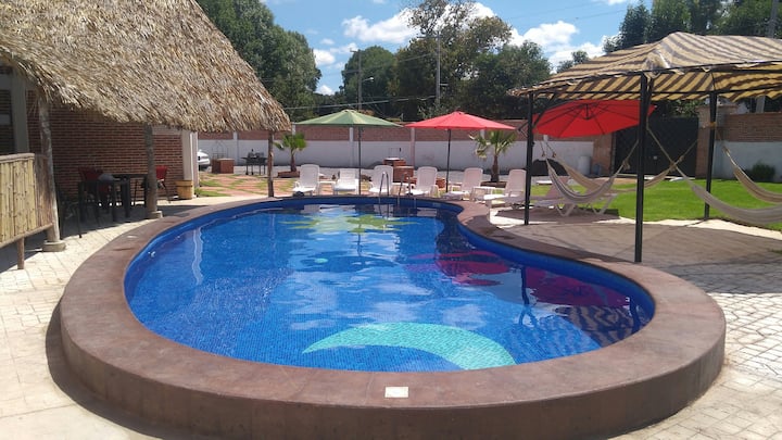 Casa Con Piscina Privada En El Centro - テキスキアパン