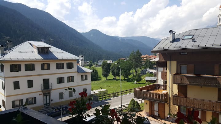 Culla Tra Le Dolomiti - Forni di Sopra