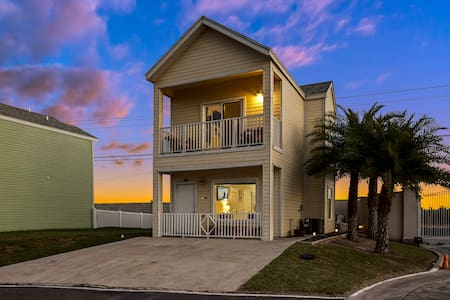 Arroyo City Vacation Rentals & Homes - Texas, United States | Airbnb