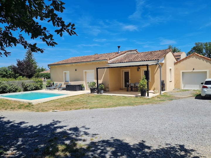 Maison Avec Piscine En Ardèche Méridionale - Balazuc