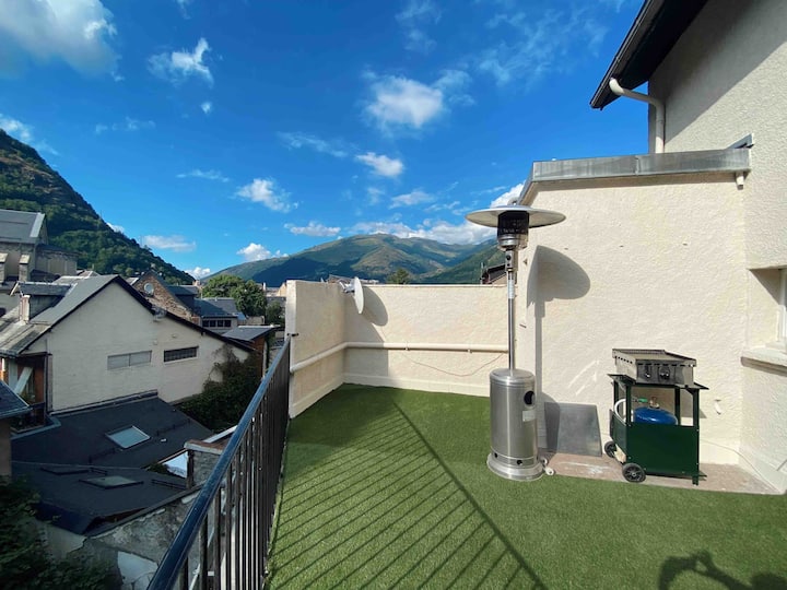 T3 Et Sa Spacieuse Terrasse Au Centre De Luchon - Bagnères-de-Luchon